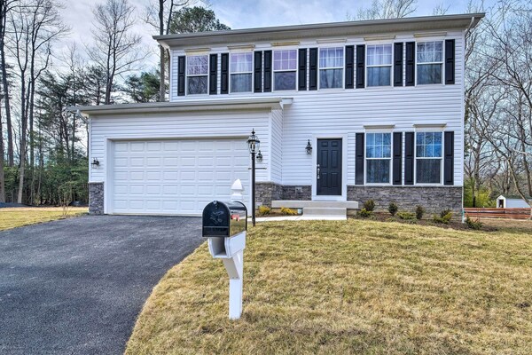 Riverside House W/ Kayaks, Piano & Fireplace - Maryland
