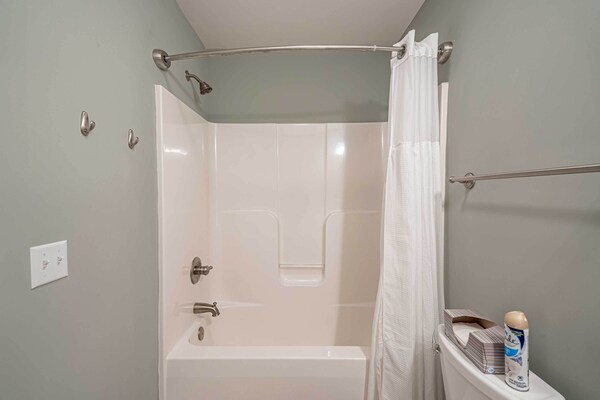 Resort Amenities: Chic North Myrtle Beach Condo! - North Myrtle Beach, SC