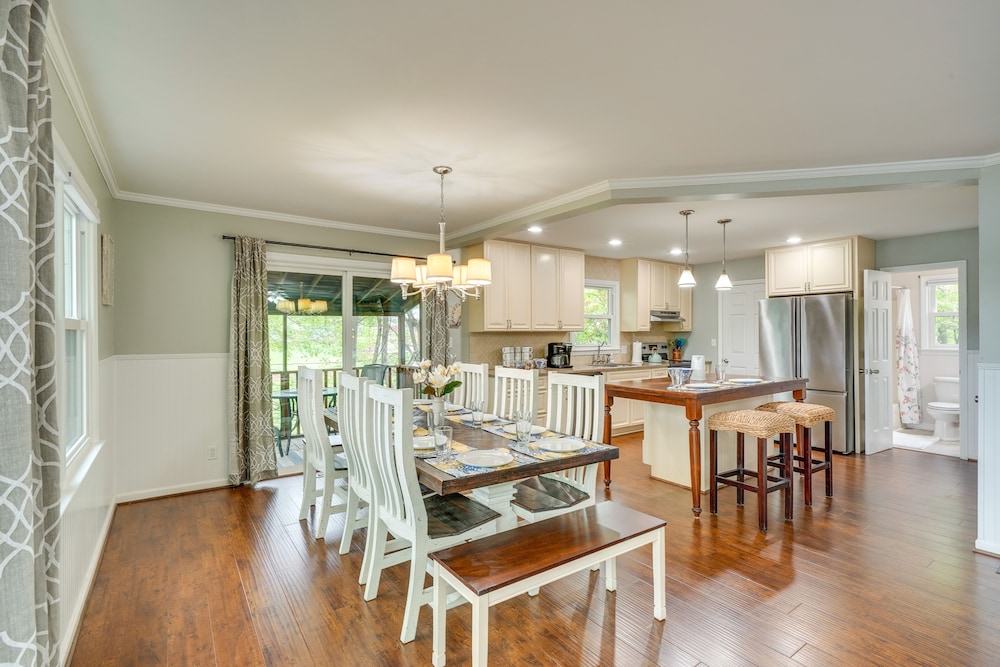 North Carolina Retreat - Deck, Grills & Lake Views - Greensboro, NC