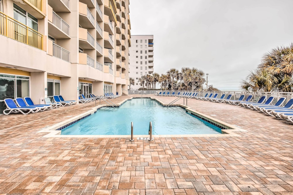Oceanfront Resort Condo In North Myrtle Beach - North Myrtle Beach