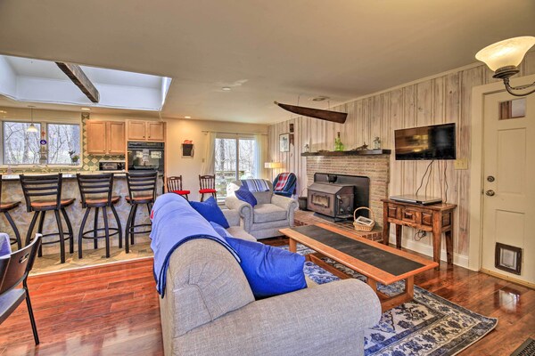 Pet-friendly Cabin W/ Dock On Claytor Lake! - Claytor Lake State Park, Dublin