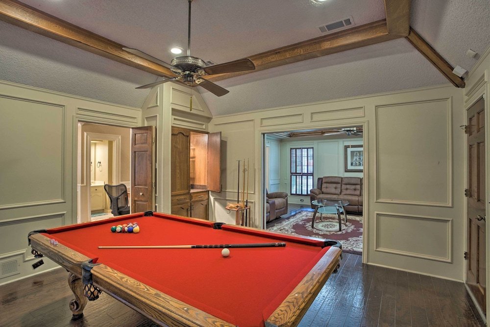 Pool Table, Patio & Grill: Idyllic Mckinney Home - Allen, TX