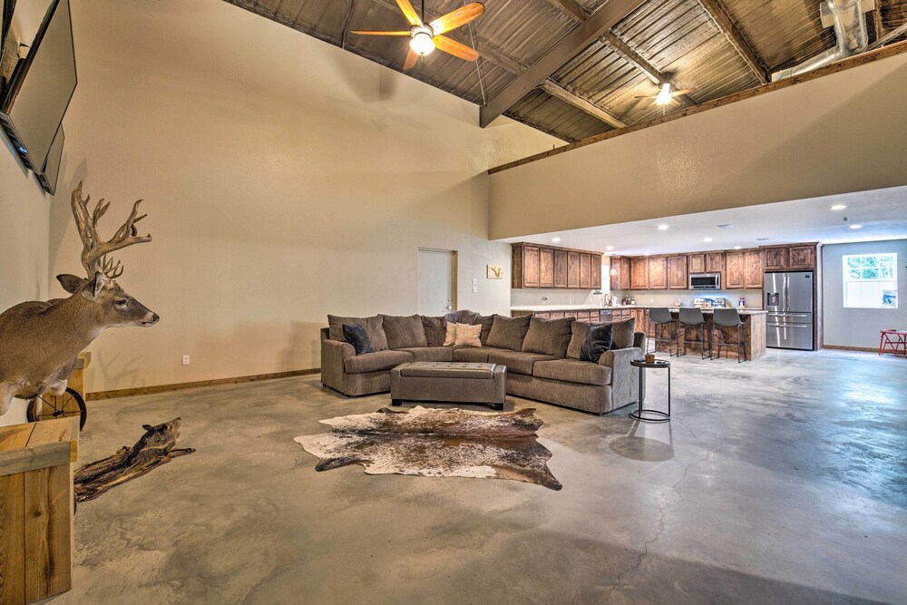 Secluded Home W/ Gas Grill, 3 Mi To Boating! - Como, TX