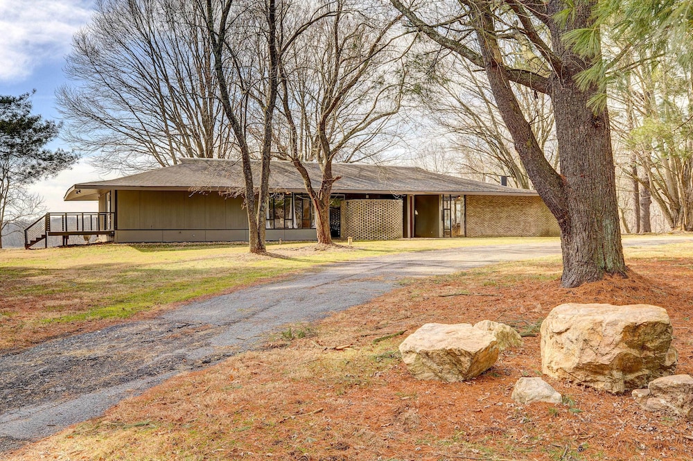 Stylish + Serene West Friendship Hidden Gem! - Liberty Reservoir, MD