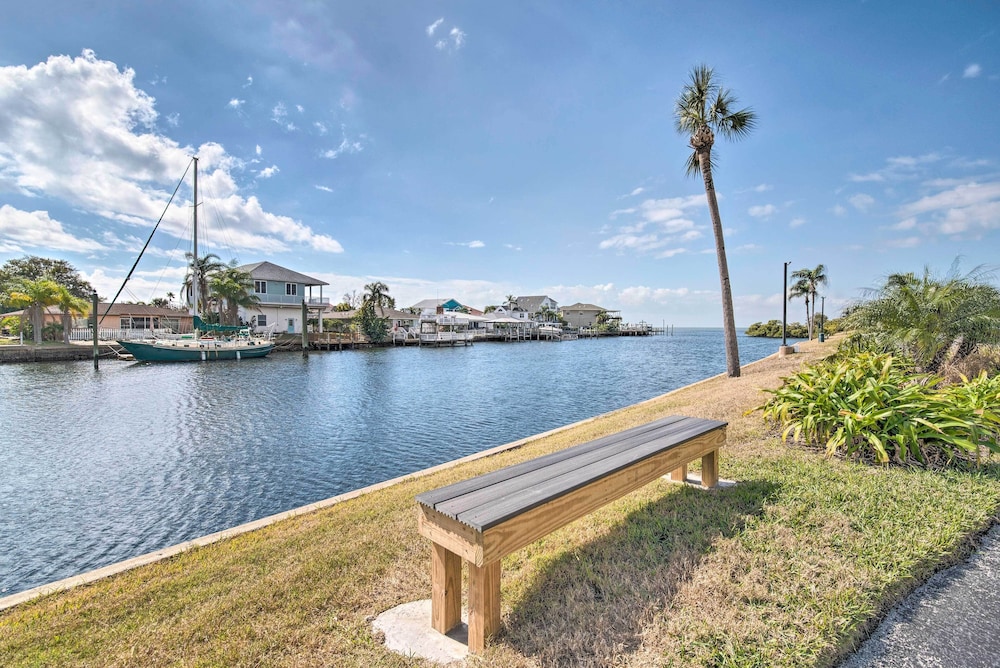 Remarkable Hudson Condo W/ Coastal Views! - Hudson, FL