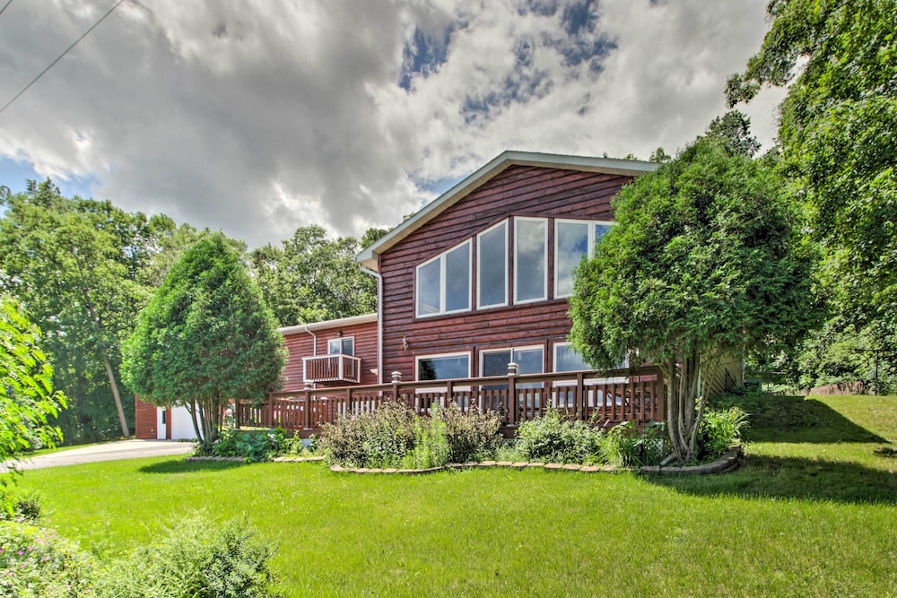 Spacious Frazee Home W/ Direct Lake Access! - Dent