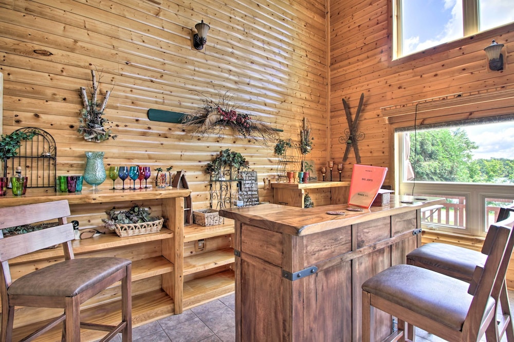 Spacious Frazee Home W/ Direct Lake Access! - Detroit Lakes, MN