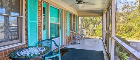 Casa (3 Bedrooms) | Opções para refeição ao ar livre