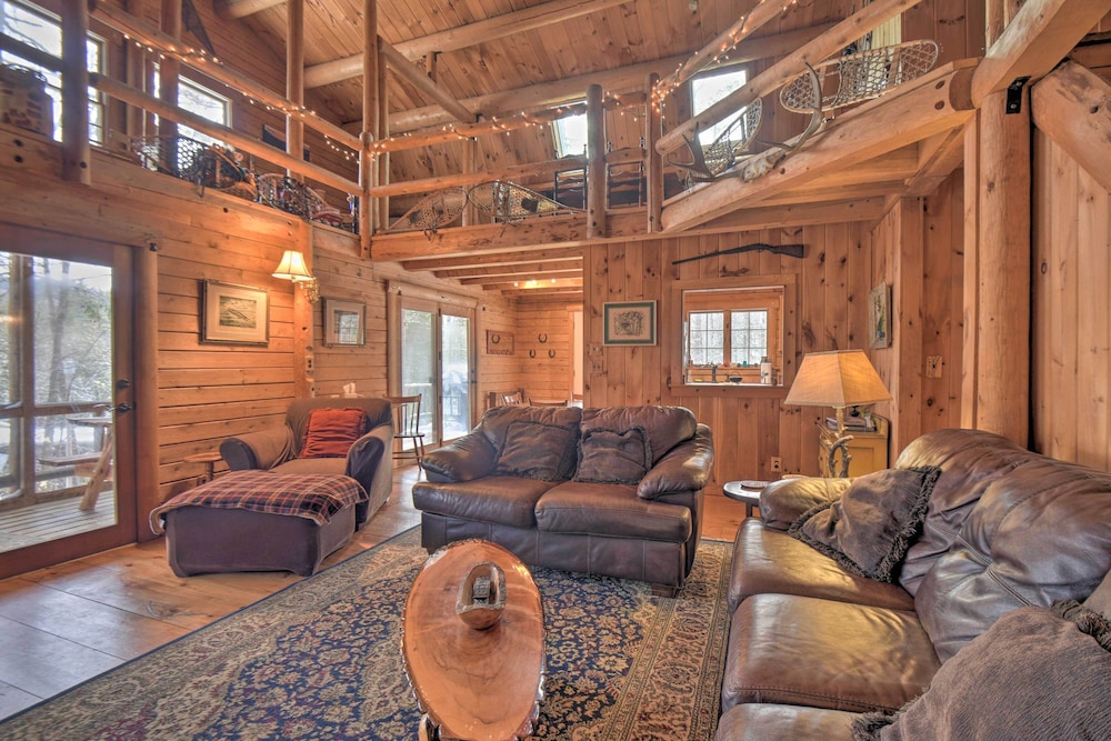 Rustic Madison 'Treehouse' Cabin With Game Room! - New Hampshire (State)
