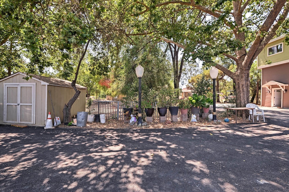 Gilroy Home W/ Deck On 20 Acres, 7 Mi To Downtown! - Gilroy, CA