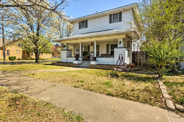 Charming Craftsman Home In Downtown Bartlesville! - Bartlesville, OK