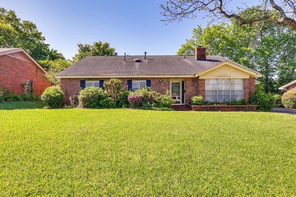 Spacious Downtown Montgomery Home W/ Yard, Patio! - Montgomery, AL