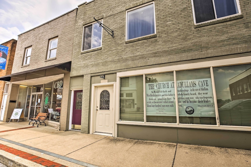 Modern Studio Apartment In Central Williamstown! - Corinth, KY