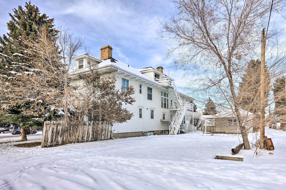 2nd-floor Dillon Apt - Near University & Fishing! - Dillon, MT