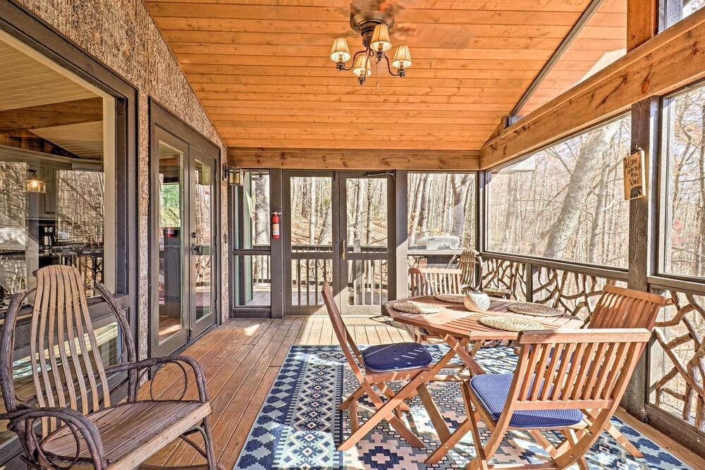 Rustic-chic Sapphire Home W/ Wraparound Decks - Sapphire, NC