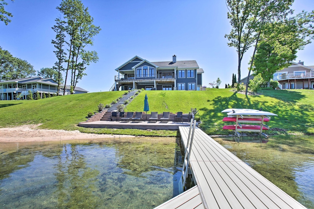 Waterfront Silver Lake Home W/ Private 40 Dock! - Traverse City, MI