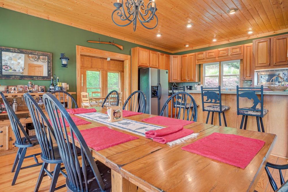 Secluded Cove & Fire Pit: Lake Wedowee Getaway - Wedowee, AL