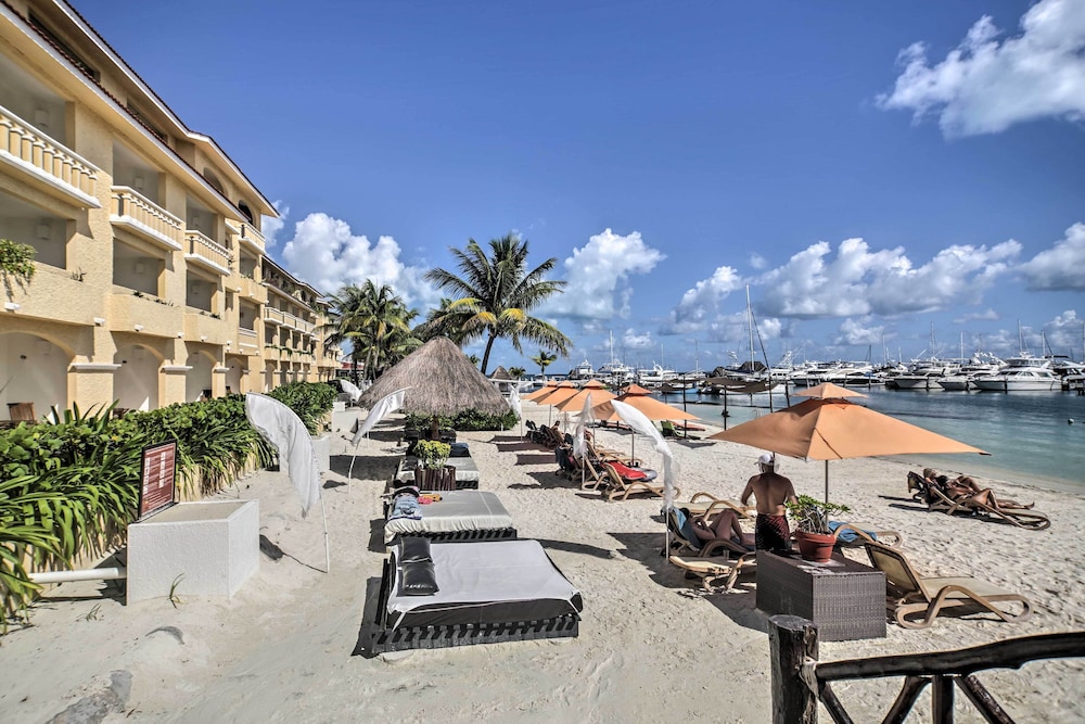 Oceanfront Cancun Condo In All Ritmo Resort - Cancún