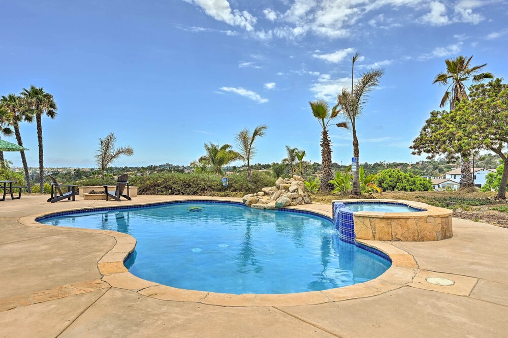 Luxe Vista Getaway W/ Private Pool & Hot Tub! - Vista, CA