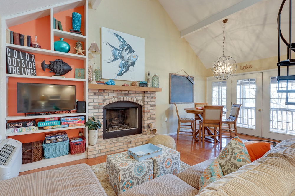 Osage Beach Home: Screened Porch, Resort Amenities - Camdenton, MO