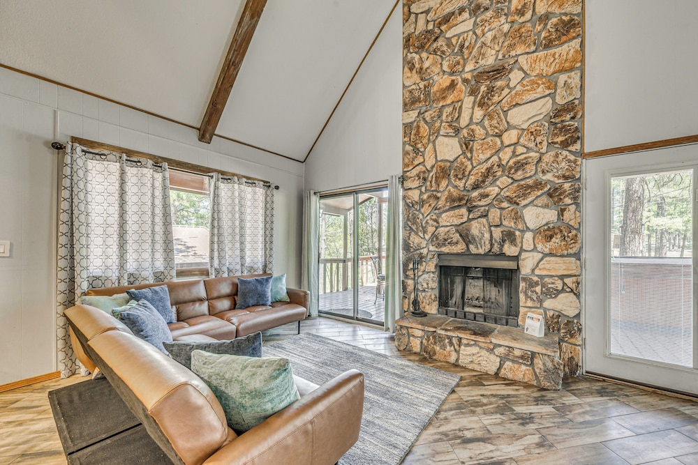 Ruidoso Family Cabin, Short Walk To Downtown! - Ruidoso, NM