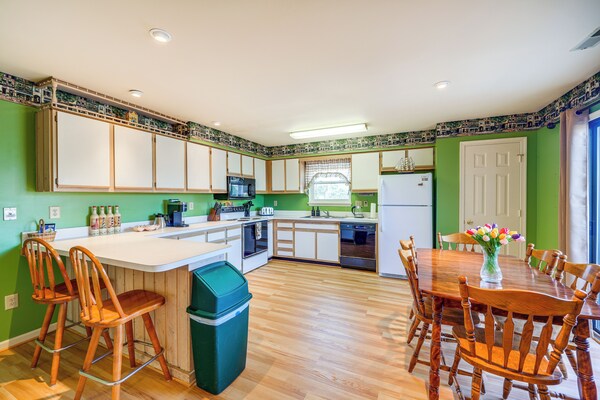 Kitty Hawk Vacation Rental: 1 Mi To Beaches! - Southern Shores, NC