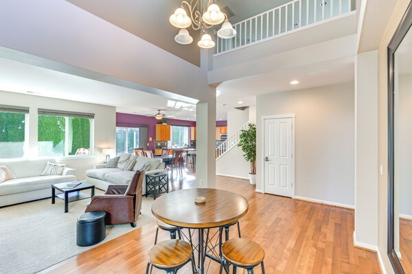 Spacious Kent Home Near Seatac Airport W/ Patio - Seattle-Tacoma Airport (SEA)