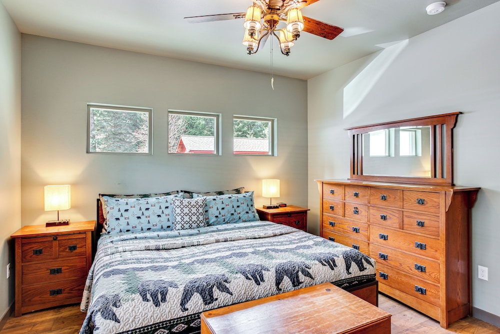 ラスティック キャビン ニア ウント レイニエア : ファイヤー ピット & Bbン! - ワシントン州