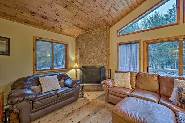 Jewett Cabin W/ Viewing Deck - 10 Mins To Skiing! - Hunter, NY