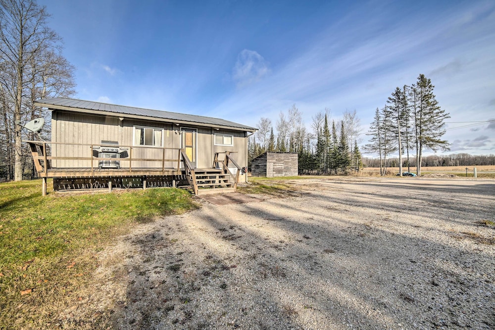 코넬 집 W/ 화덕 & 사냥 접근! - 미시간