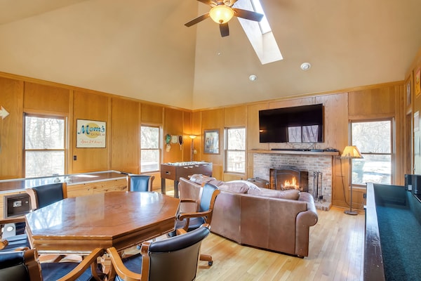 Spacious & Secluded Madison Home Near Dtwn! - Madison, WI