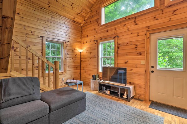 Cozy Boone Cabin W/ Deck: Close To Downtown! - Boone, NC