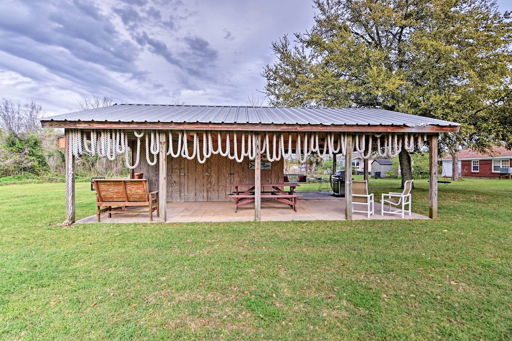 Cozy Pass Christian House - Steps From Beach - Pass Christian, MS