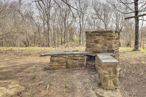 Historic Farmhouse W/ Chef's Kitchen Near Wineries - Barboursville Vineyards, Barboursville