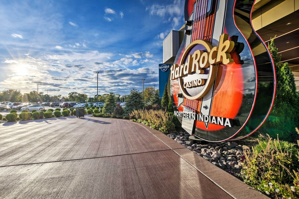 Renovated Griffith Family Home In Chicagoland Area - Gary, IN