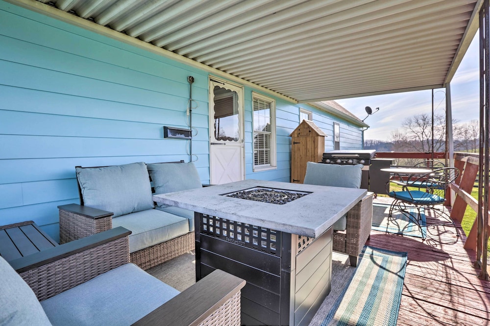 Charming East Bernstadt Retreat < 6 Acre Farm! - Kentucky