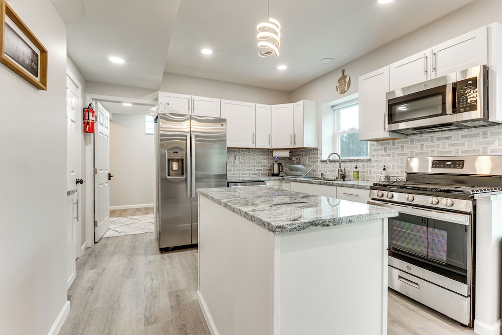 Renovated Logan Home W/ Pond & Fire Pit - Hocking Hills State Park, OH