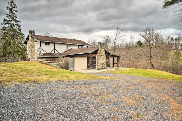 New Paris Cabin ~ 11 Mi To Shawnee State Park - Gallitzin State Forest, Windber