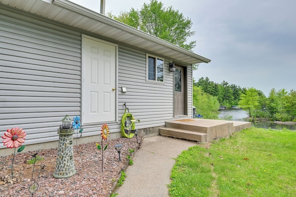 Lakeside Cabin W/ Fire Pit: Near Pine Point Park! - Brunet Island State Park, Cornell