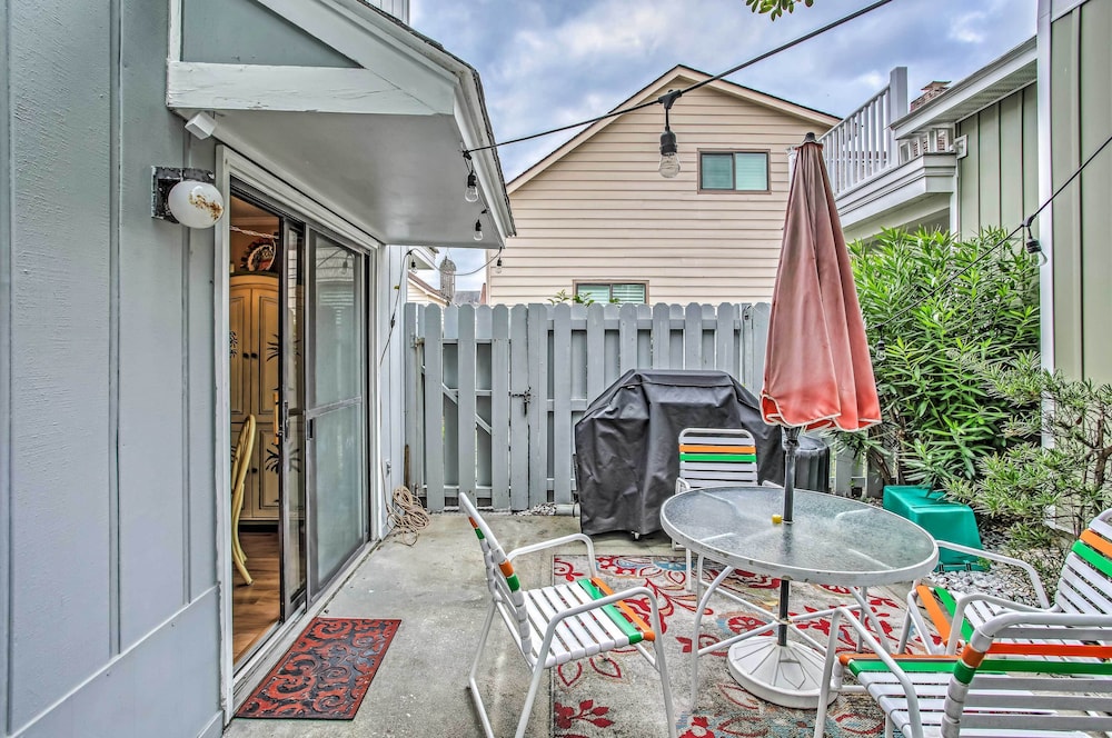 4 Mi To Barefoot Landing: North Myrtle Beach Home - North Myrtle Beach, SC