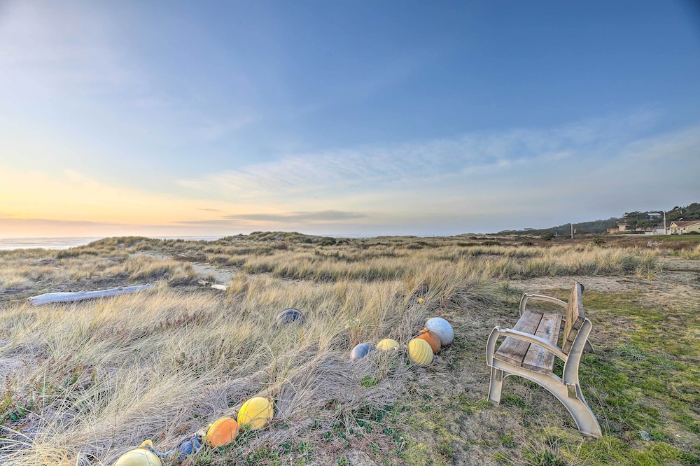 Sanderling Sea Cottages, Unit 2: Walk To Coast! - Waldport, OR