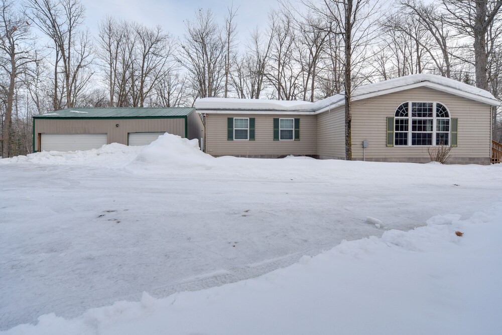 Tranquil Cabin Getaway Near Red Cedar Lake! - Rice Lake, WI