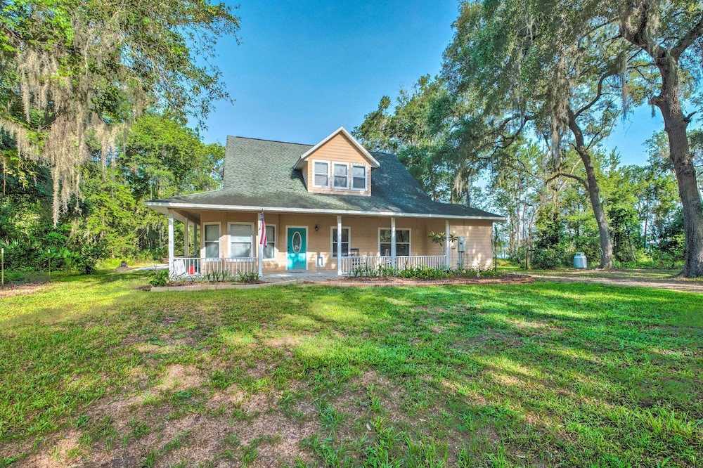 Lovely Hawthorne Home W/ Private Boat Dock! - Hawthorne, FL