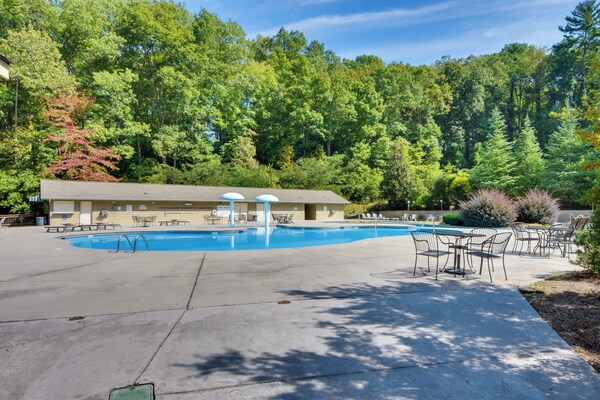 Mountain Cottage W/ Views Near Tail Of The Dragon! - Calderwood Lake, TN
