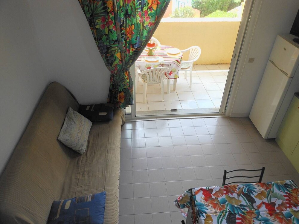 APT 2 ROOMS MEZ 40m2 + TERRACE 7m2 REF 4009 - Marseillan | Vrbo