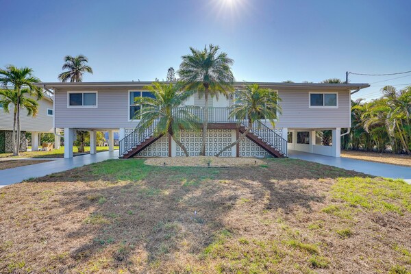 Stunning Bonita Springs Home On The Canal! - Bonita Springs, FL