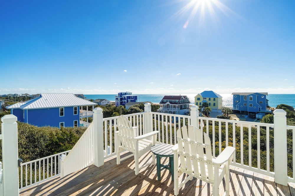 'Coastal Vista' - Walk To Emerald Isle Beach! - Emerald Isle, NC