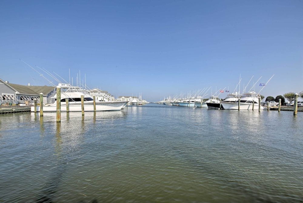 Manteo Waterfront Resort Home W/ 30-ft Dock! - Manteo, NC