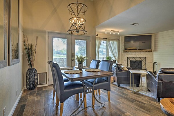 Modern Townhome W/ Patio, Next Door To Resort - Marble Falls, TX