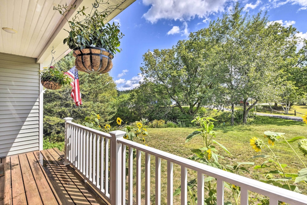 Sunny Morristown Home - Walk To Restaurants! - Vermont